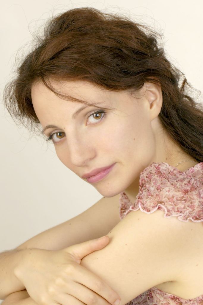 #Intervista: De Lipsis, “La persona viene prima dell’attrice” – The ...